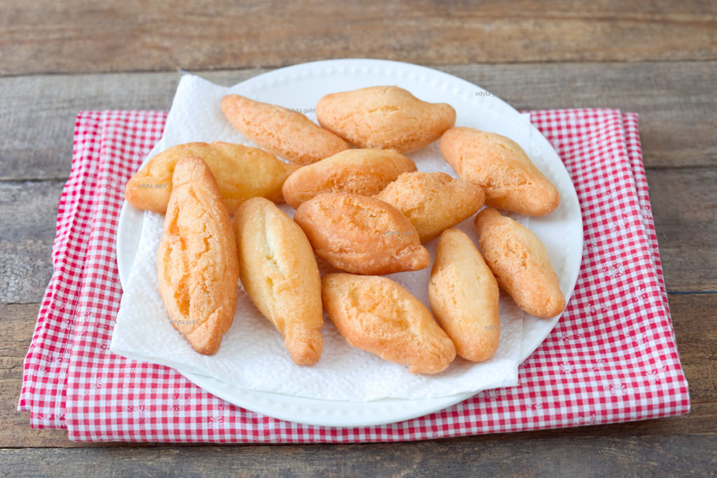 Schenkeli- Krapfen aus der Schweiz – mein-dolcevita.de